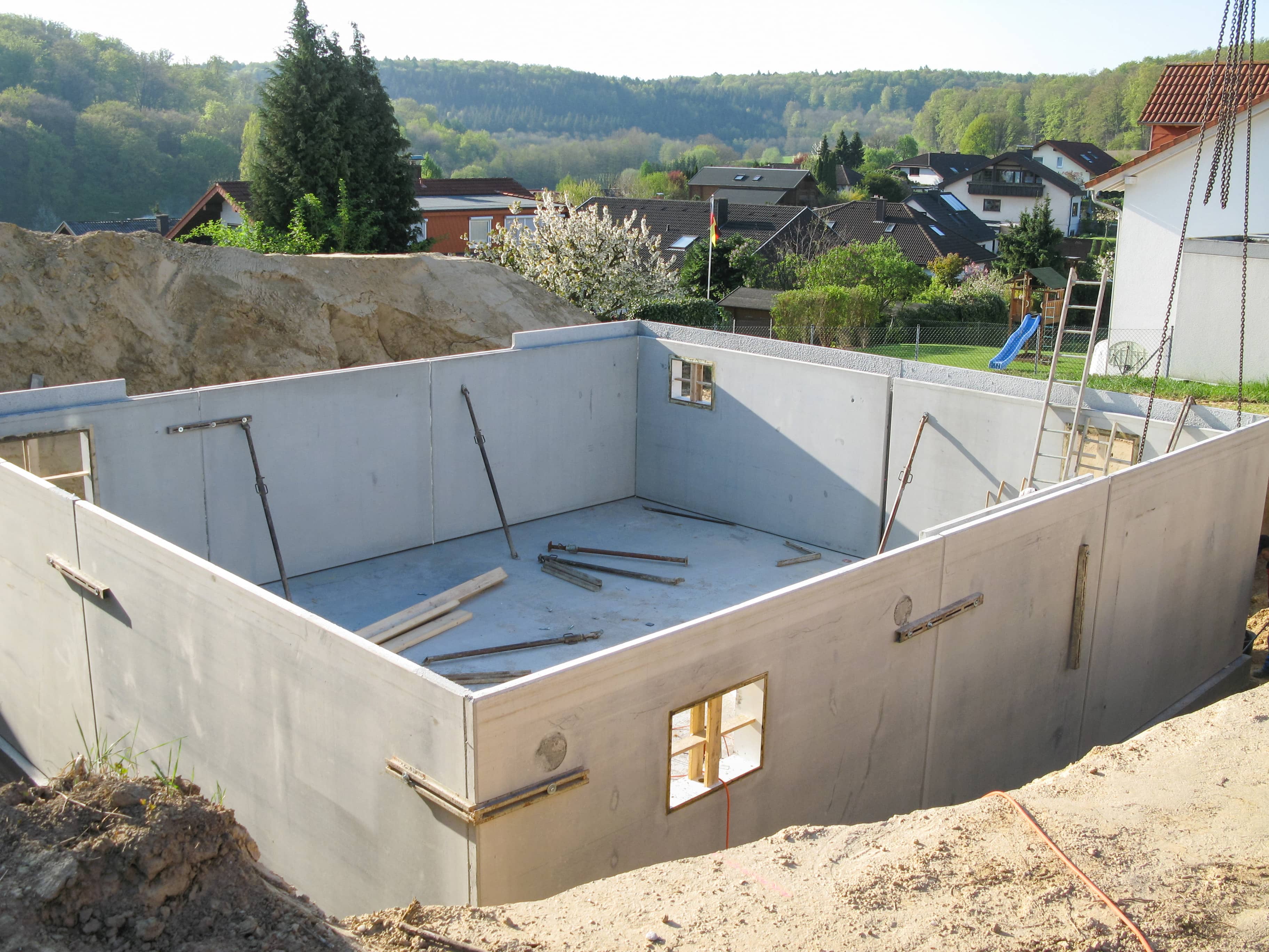 Abdichtung von erdberührten Bauteilen nach DIN 18533 - Hauff-Technik